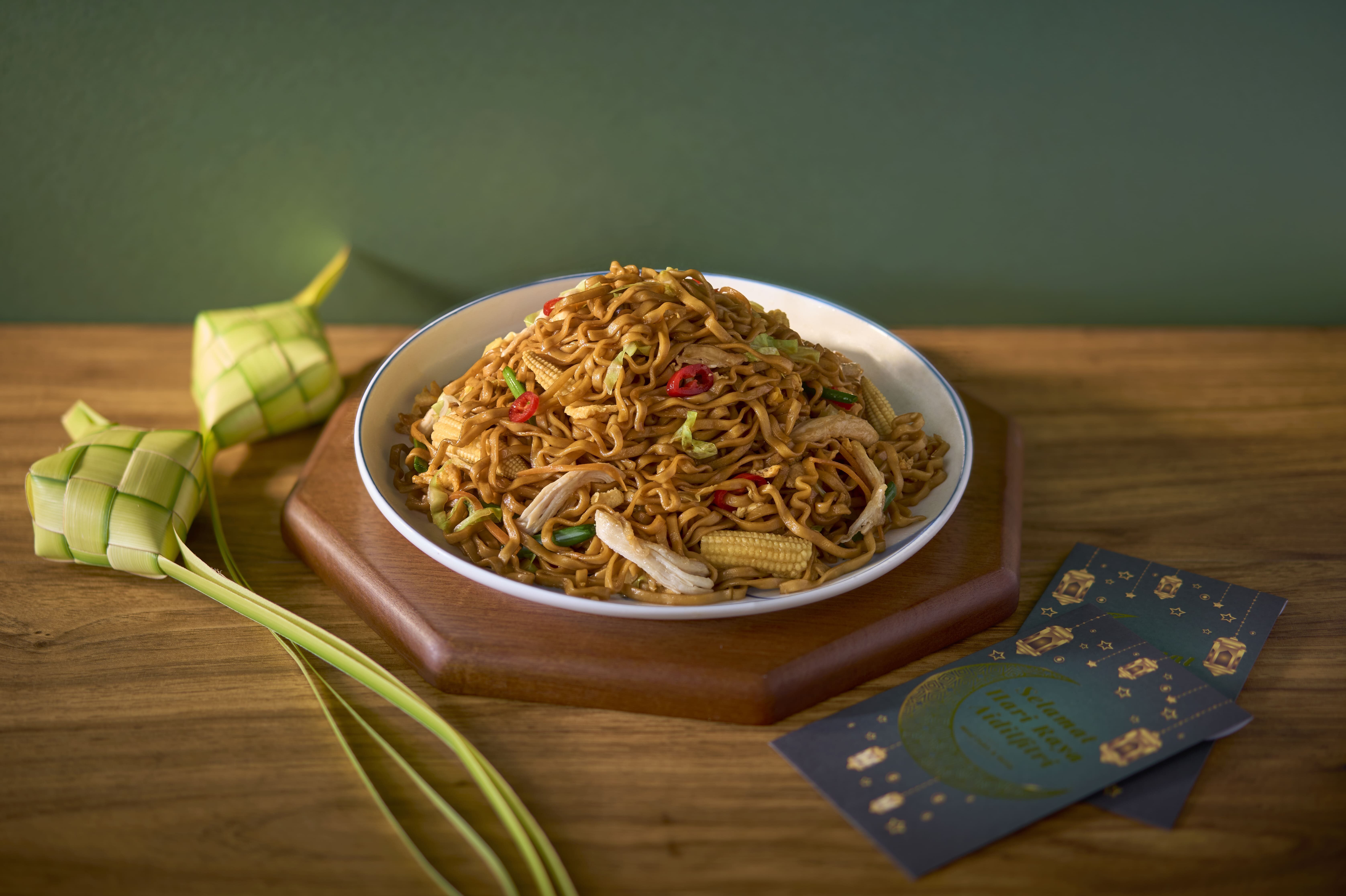 Stir-Fried Chicken Noodles Recipe | Ajinomoto